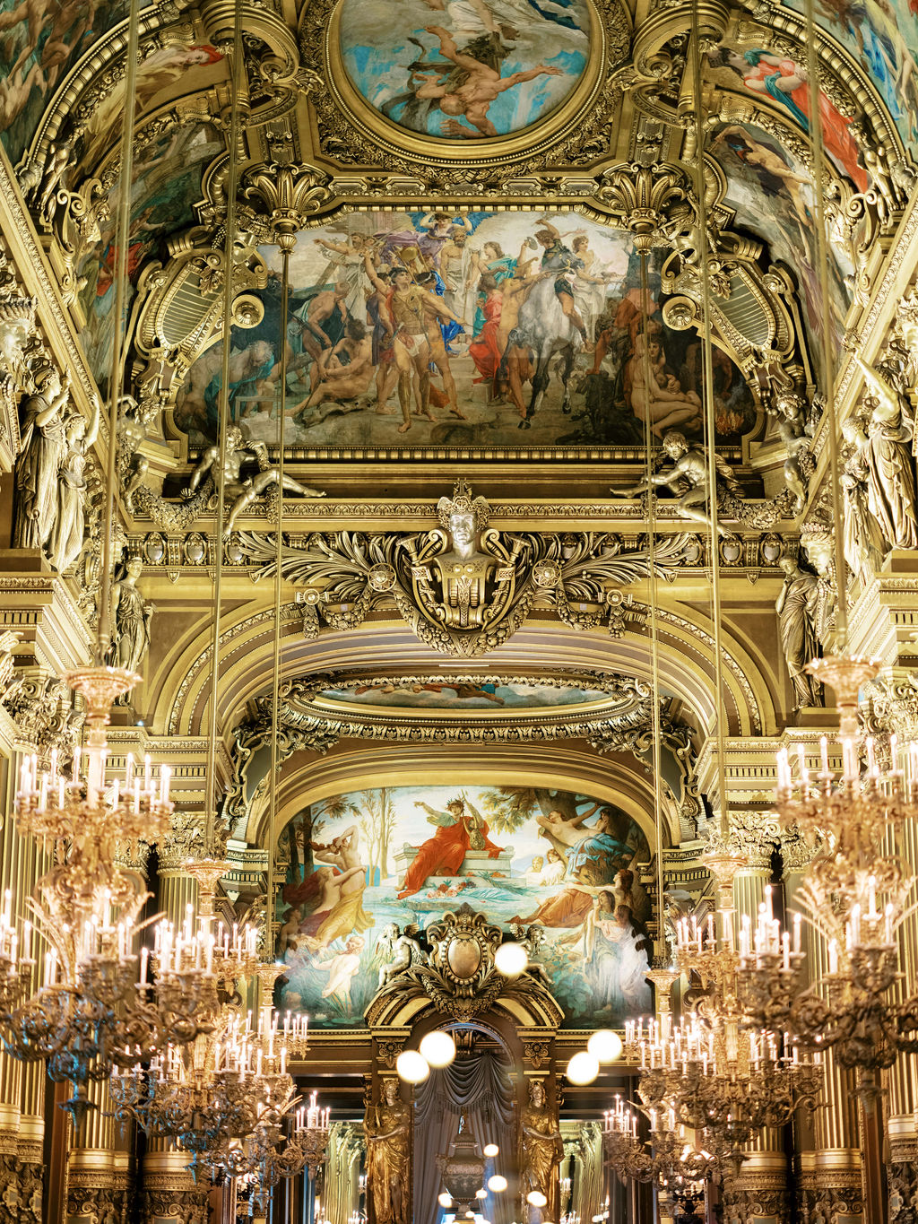 Anniversary event at Opera Garnier | floraison-paris.com